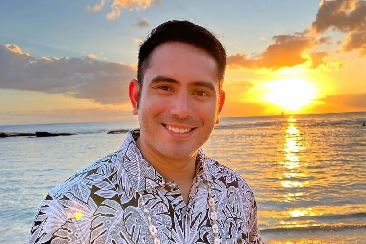 Gerald Anderson enjoys vacation with dad in Hawaii | ABS-CBN Entertainment
