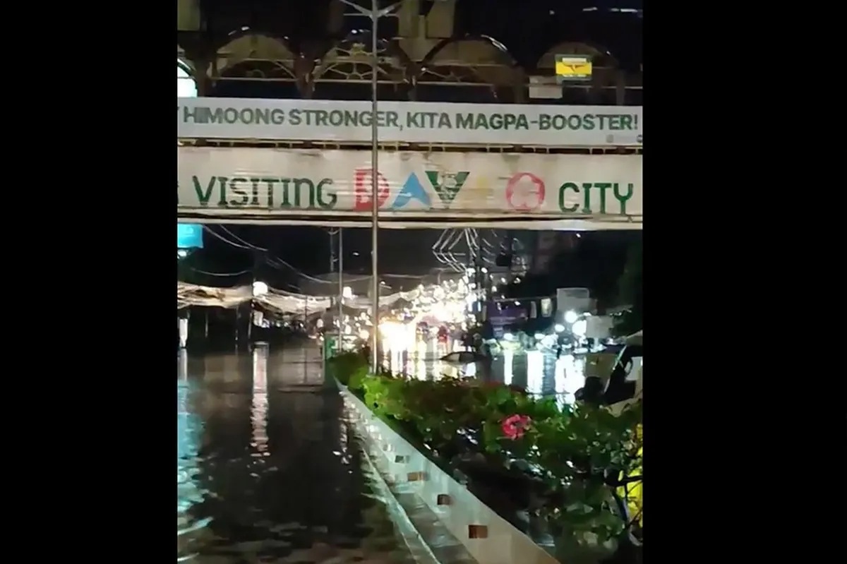 Bahagi ng highway sa Davao City, binaha; ilang motorista stranded | ABS-CBN News