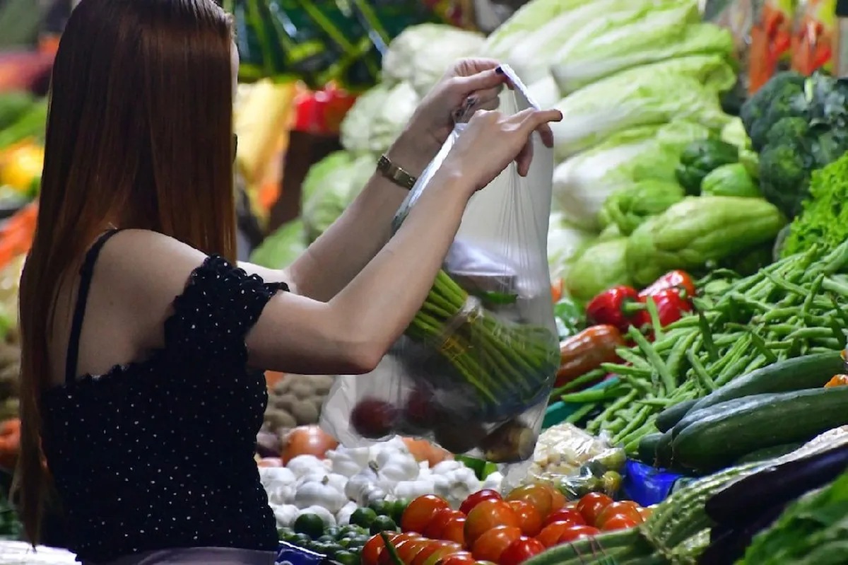 Presyo ng gulay mula sa mga binagyong lugar tumaas | ABS-CBN News