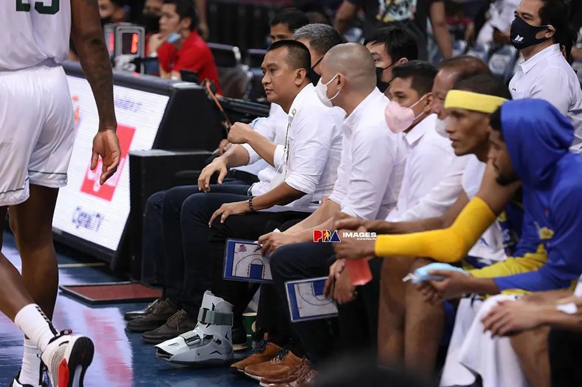 PBA: Magnolia coach Victolero suffers Achilles injury | ABS-CBN Sports