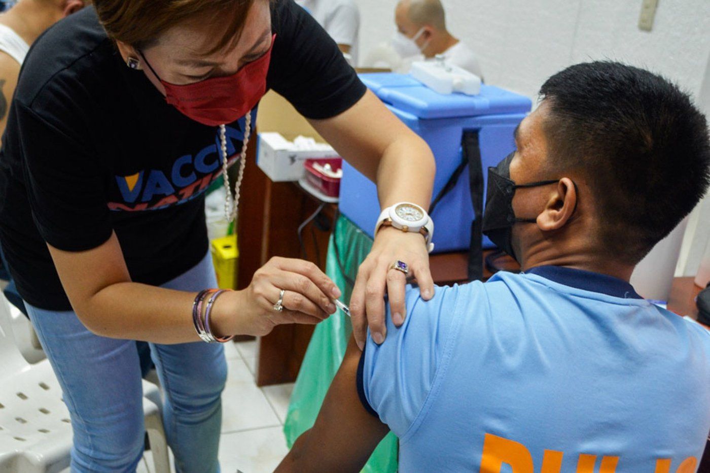 DOH to keep giving COVID monovalent vaccines after bivalent jabs get ...