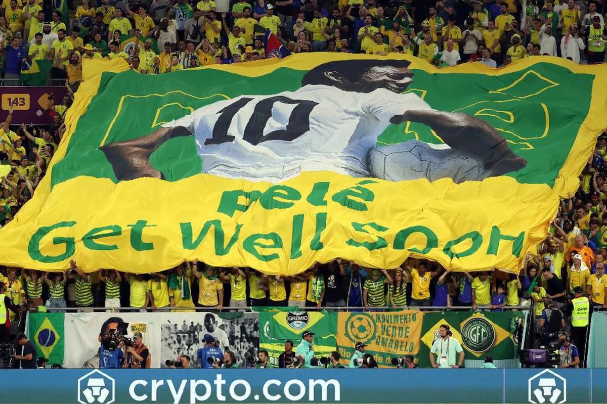 Football: Pele watches Brazil World Cup match from hospital | ABS-CBN ...