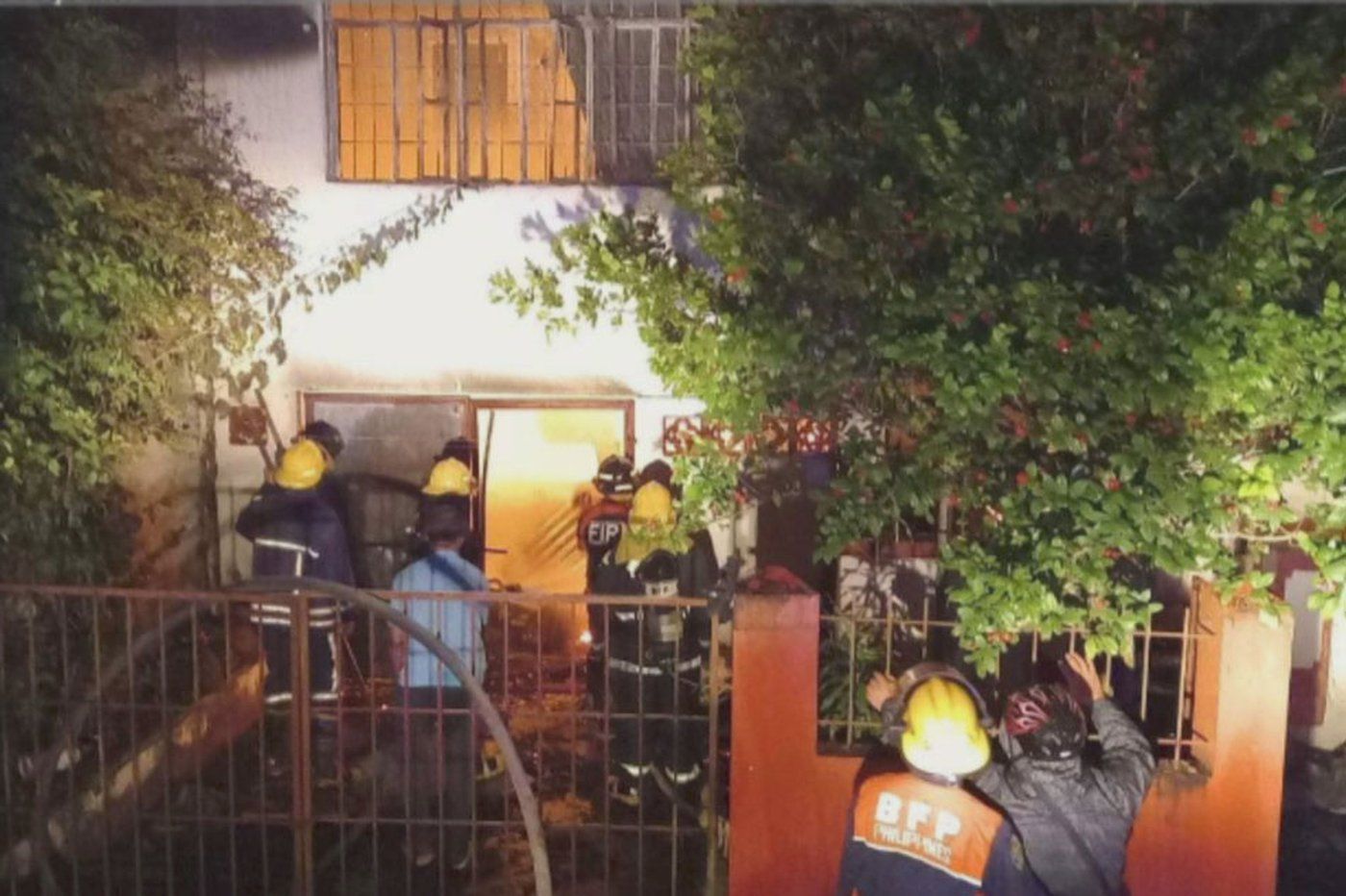 11 anyos na lalaki patay sa sunog sa Lucena City | ABS-CBN News