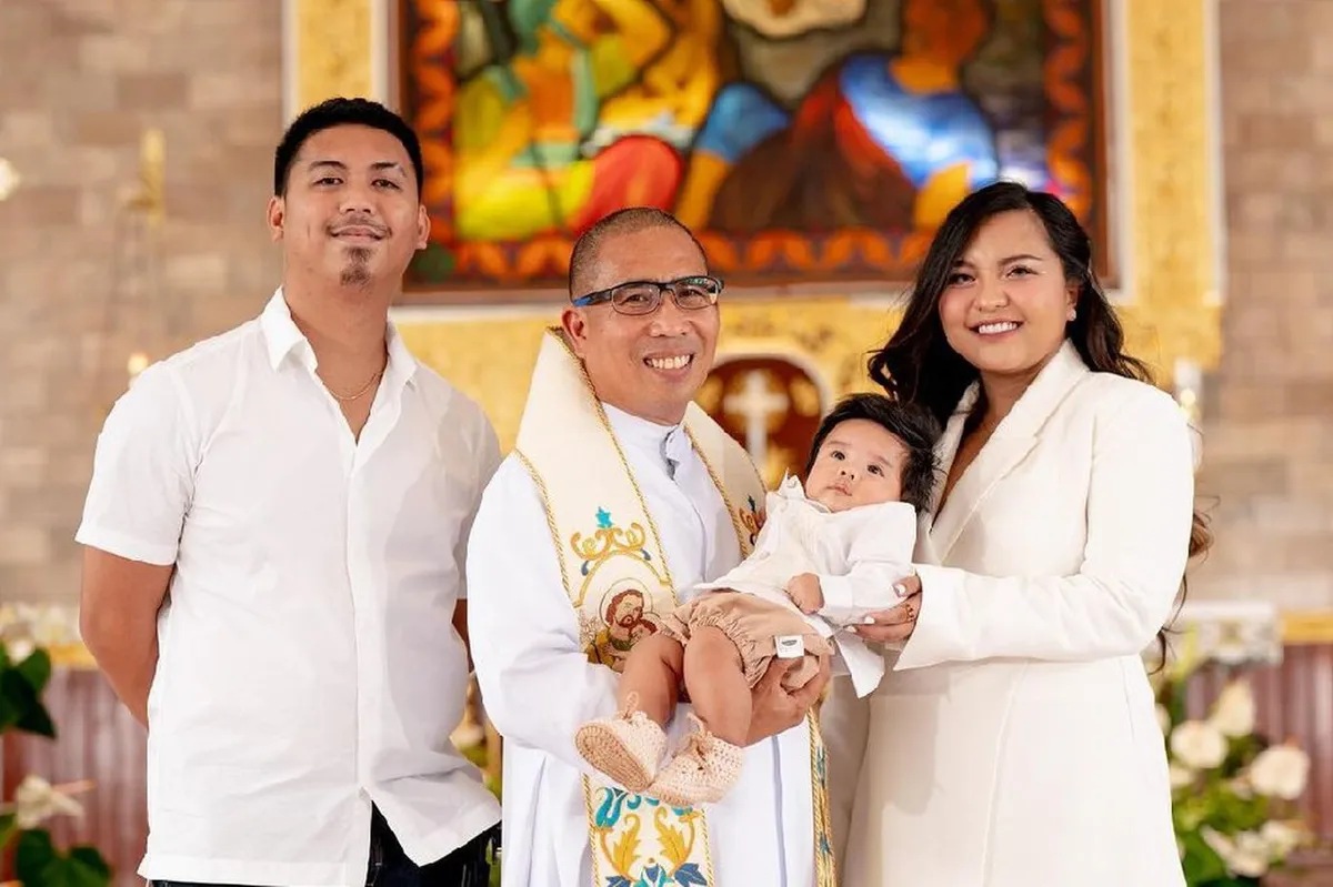 TINGNAN: Anak nina Cong TV, Viy Cortez na si Kidlat, bininyagan na ...