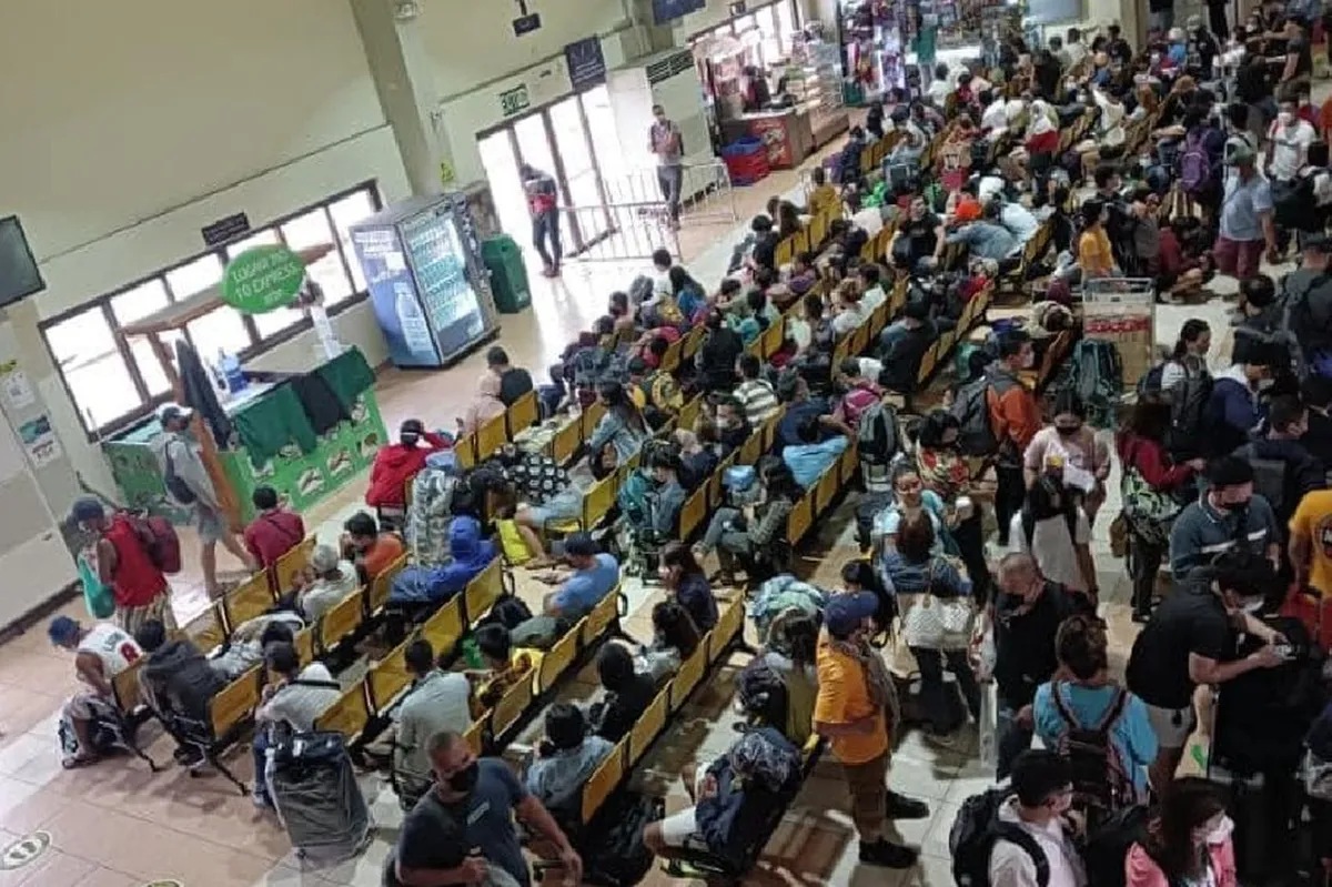 Sea trips in Central Visayas resume as weather improves | ABS-CBN News