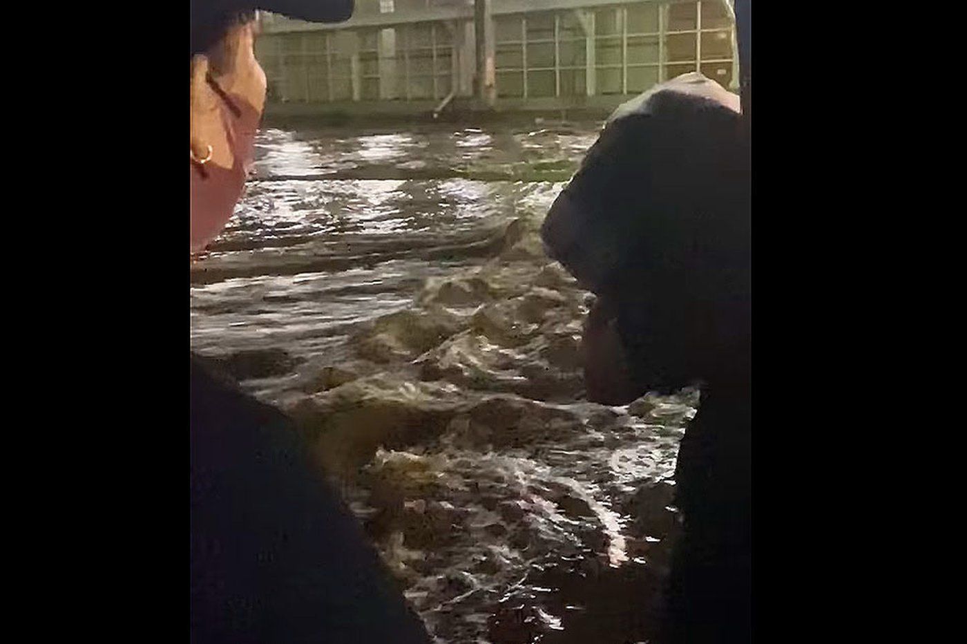 Nearly 100 people trapped in CEZ as severe flooding hits Rosario ...