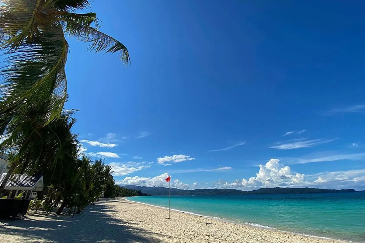 8,000 trabaho, bakante sa industriya ng turismo | ABS-CBN News