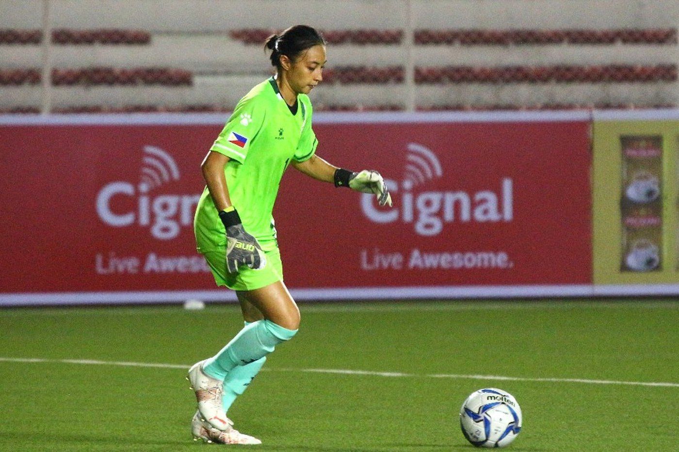 Football: Inna Palacios celebrates 50th cap with clean sheet vs ...