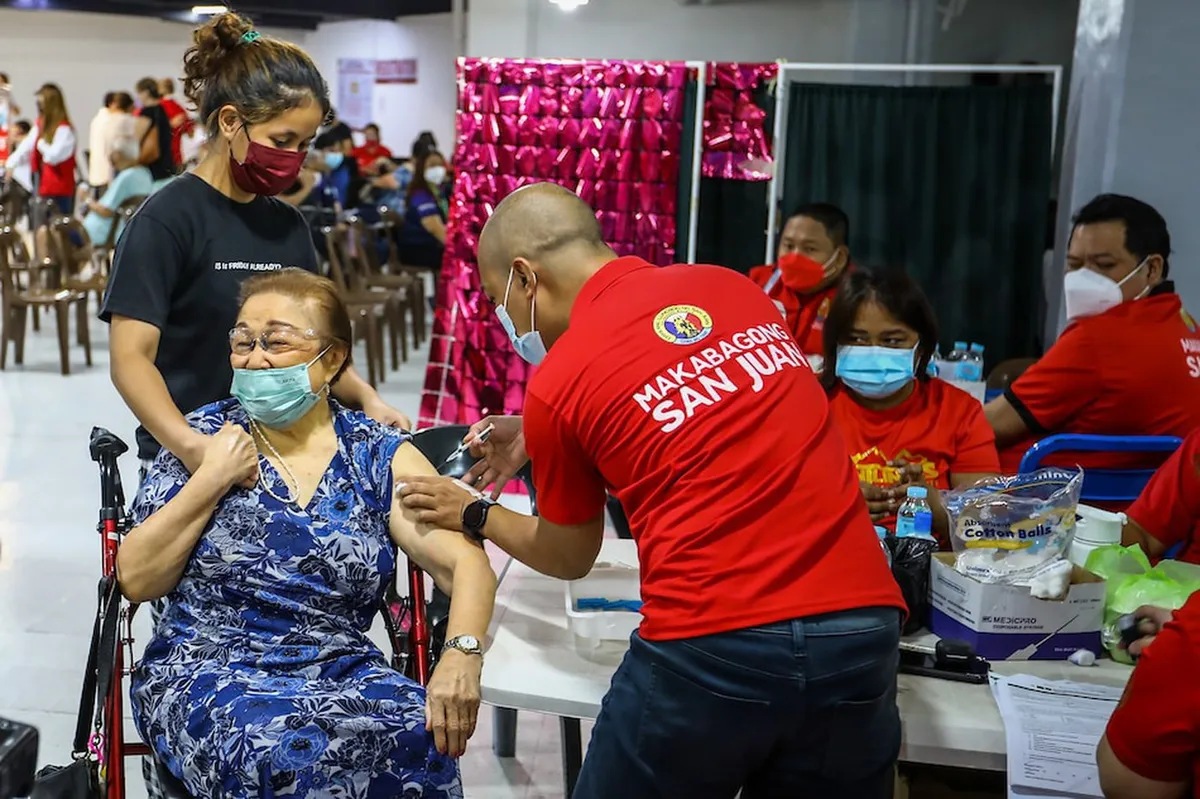 DOH to LGUs: Follow guidelines on 2nd COVID booster shots | ABS-CBN News