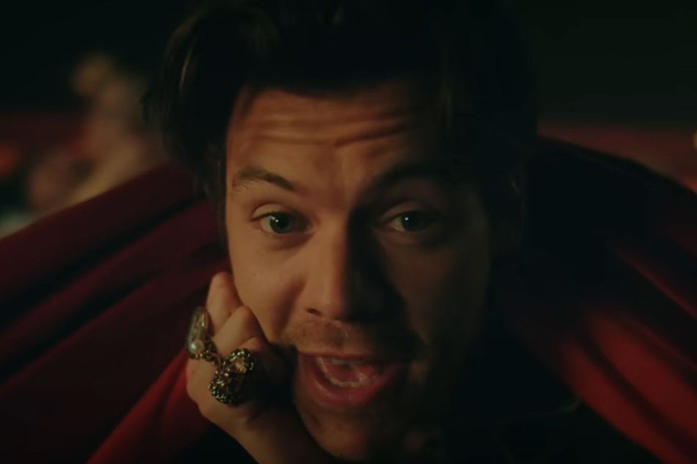WATCH: Harry Styles gets cozy in 'Late Night Talking' music video | ABS ...