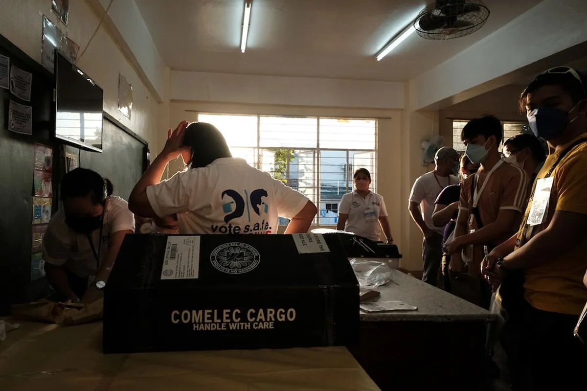 Over 500 VCMs reported defective, says Comelec | ABS-CBN News