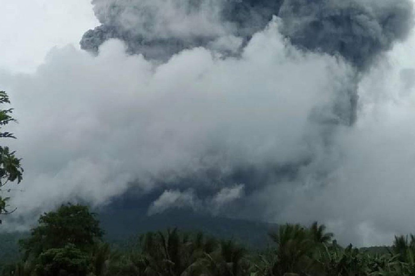 Phivolcs reports phreatic eruption at Bulusan Volcano | ABS-CBN News