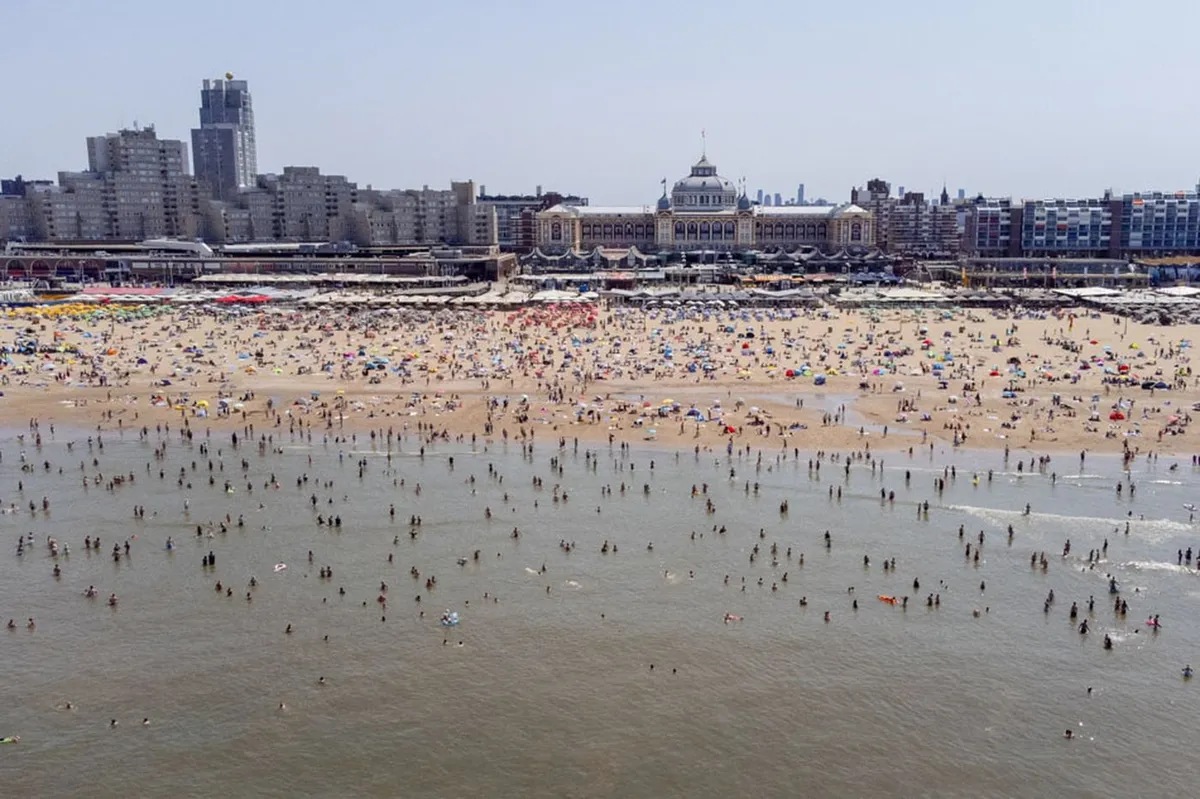 Cooling off: Europe heat wave breaks record | ABS-CBN