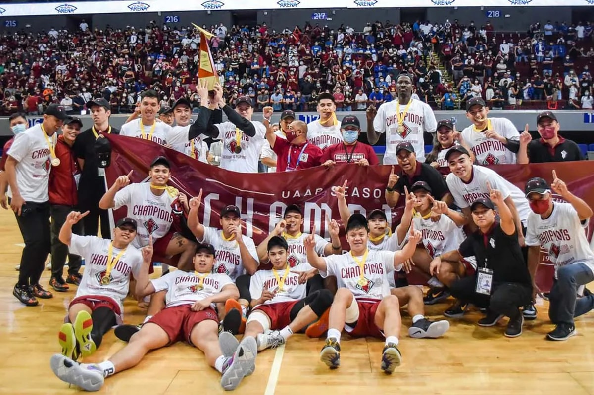 UP Fight! State U takes home UAAP basketball trophy | ABS-CBN Sports