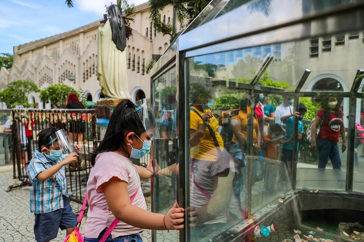 DOH urges local govt's to follow 'only one protocol' as Cebu lifts face ...