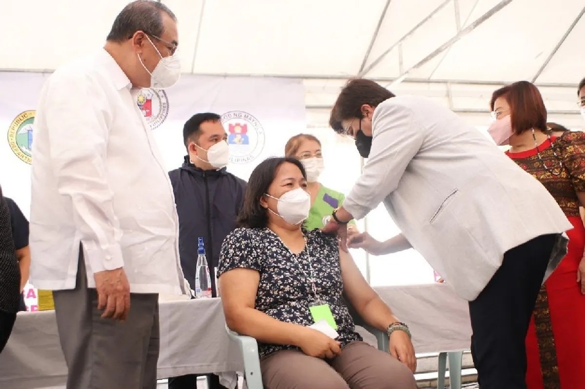 DOH brings COVID-19 vaccines, boosters to judiciary | ABS-CBN News
