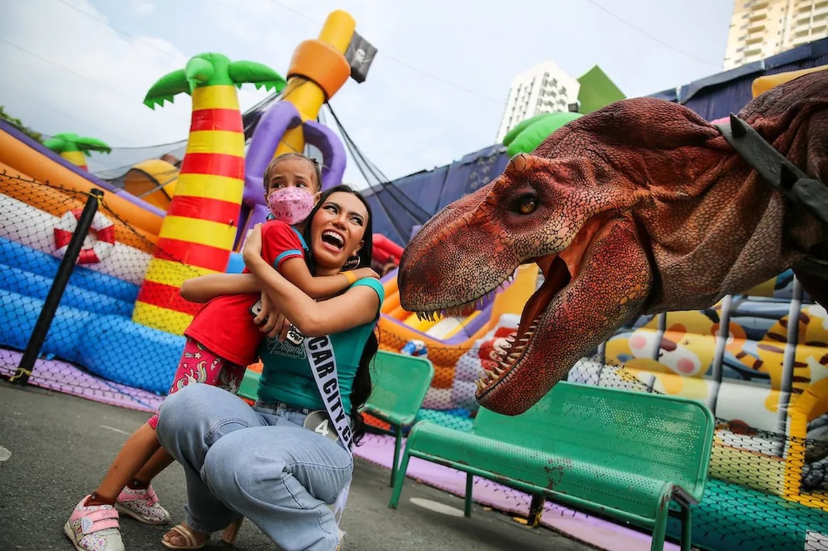 PANOORIN: Masayang pagka-karnabal ng Binibining Pilipinas beauties ...