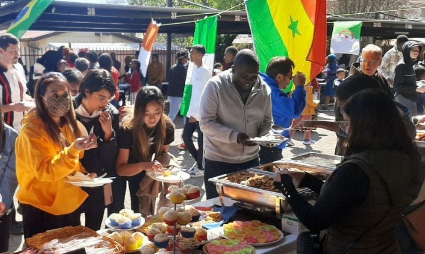 TINGNAN: Mga pagkaing Pinoy bumibida sa South Africa | ABS-CBN News