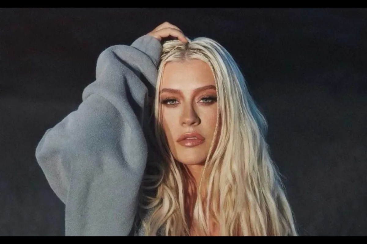 Christina Aguilera Celebrates 20 Years Of 'Stripped,' Releases New MV ...