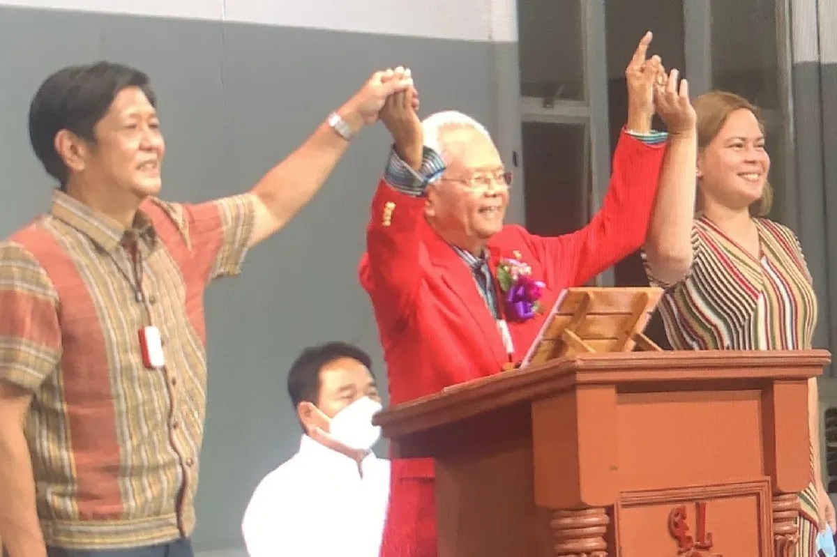 'Valuable friend’: Marcos greets El Shaddai leader Mike Velarde a happy ...