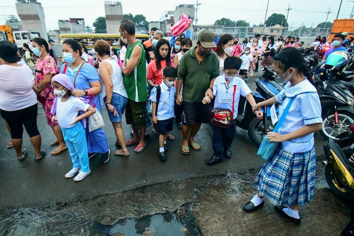 Presyo ng mga pambaon sa eskwela, taas-presyo din | ABS-CBN News
