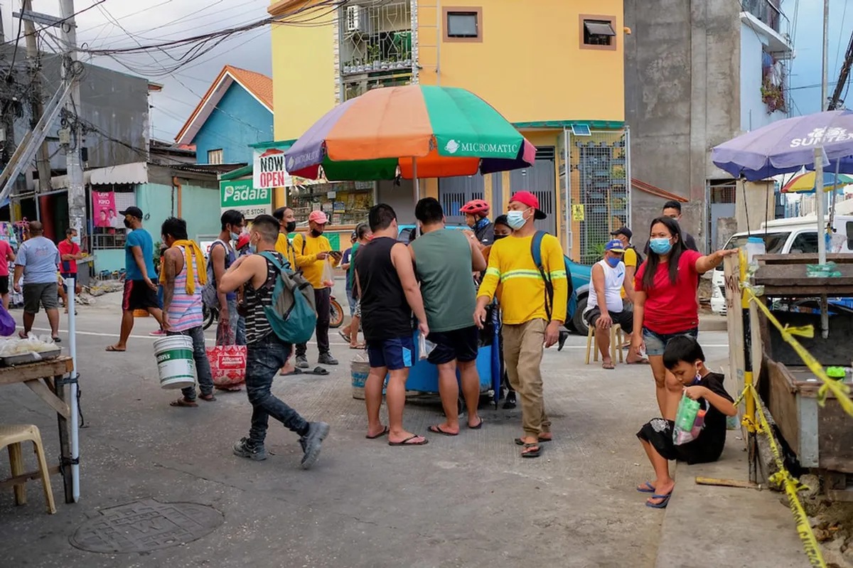 Friends at first sniff: People drawn to others who smell like them ...