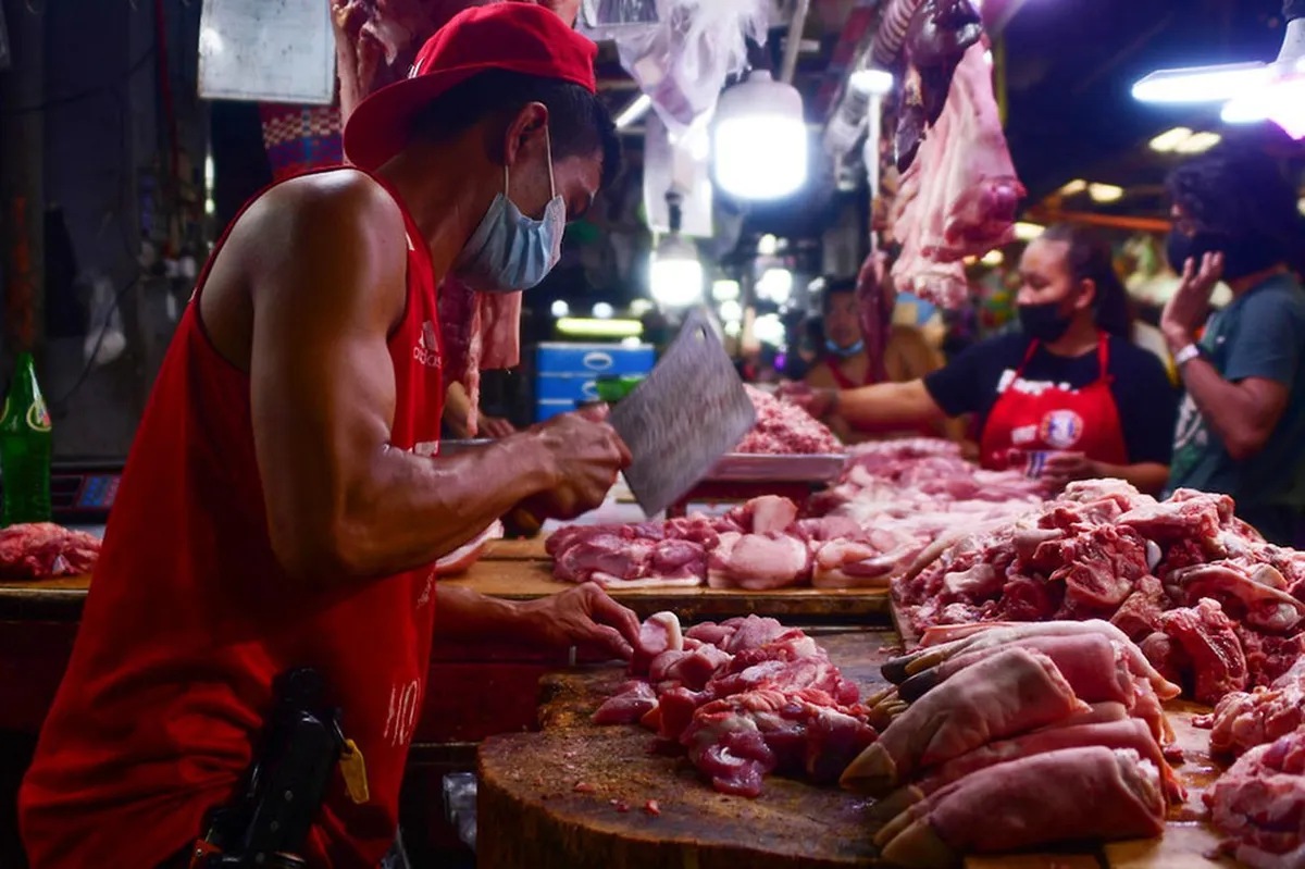Bentahan ng karne ng baboy, matumal umano dahil sa African swine fever ...