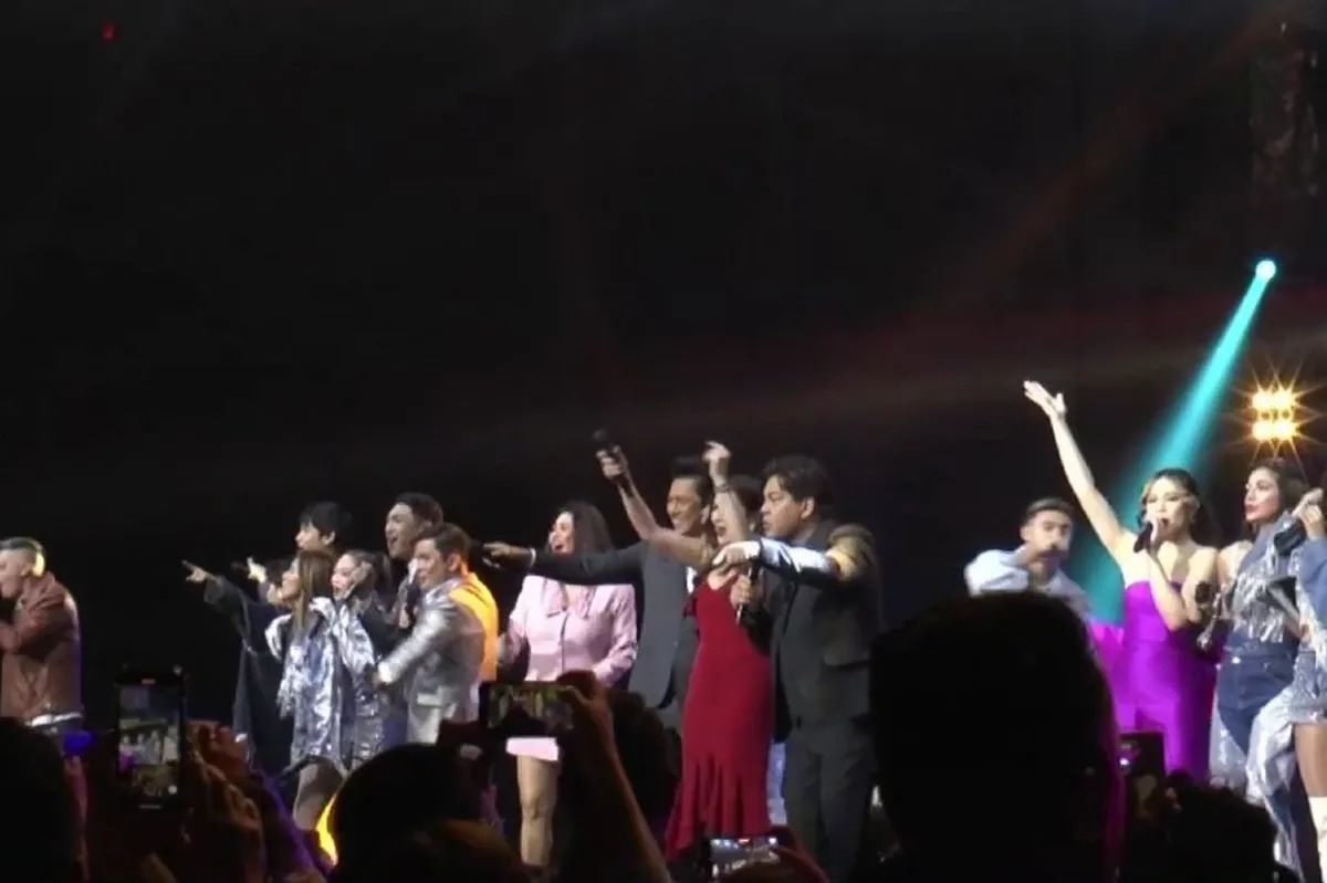 Libo-libong fans naki-party sa 'ASAP Natin 'To: Las Vegas' | ABS-CBN ... Libo-libong fans naki-party sa 'ASAP Natin 'To: Las Vegas' | ABS-CBN ...
