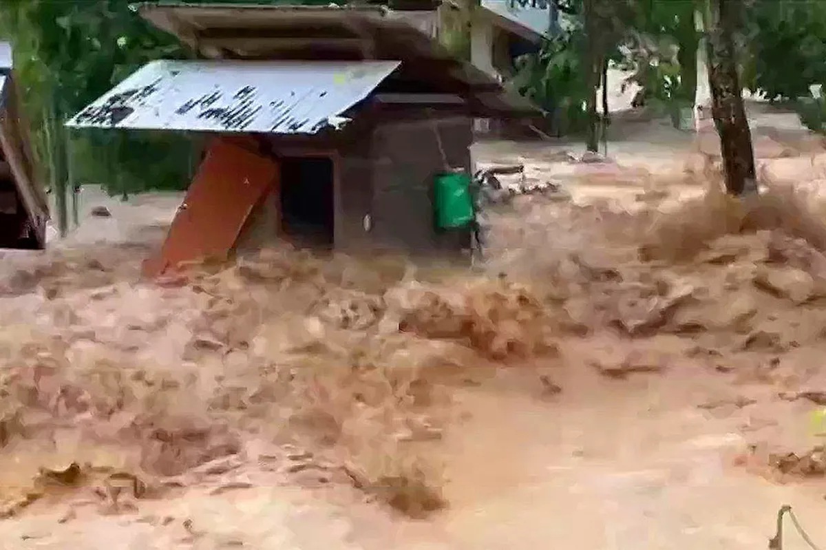 Floods hit central, southern Philippine areas | ABS-CBN News