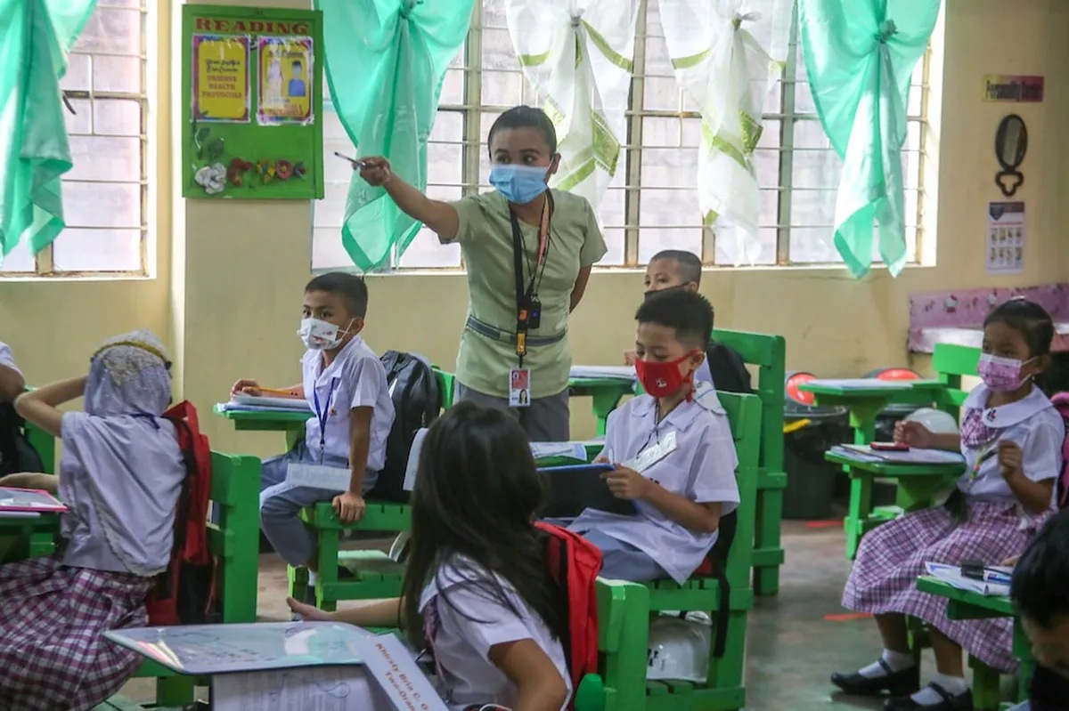 DepEd: Survey shows most students satisfied with pilot face-to-face ...