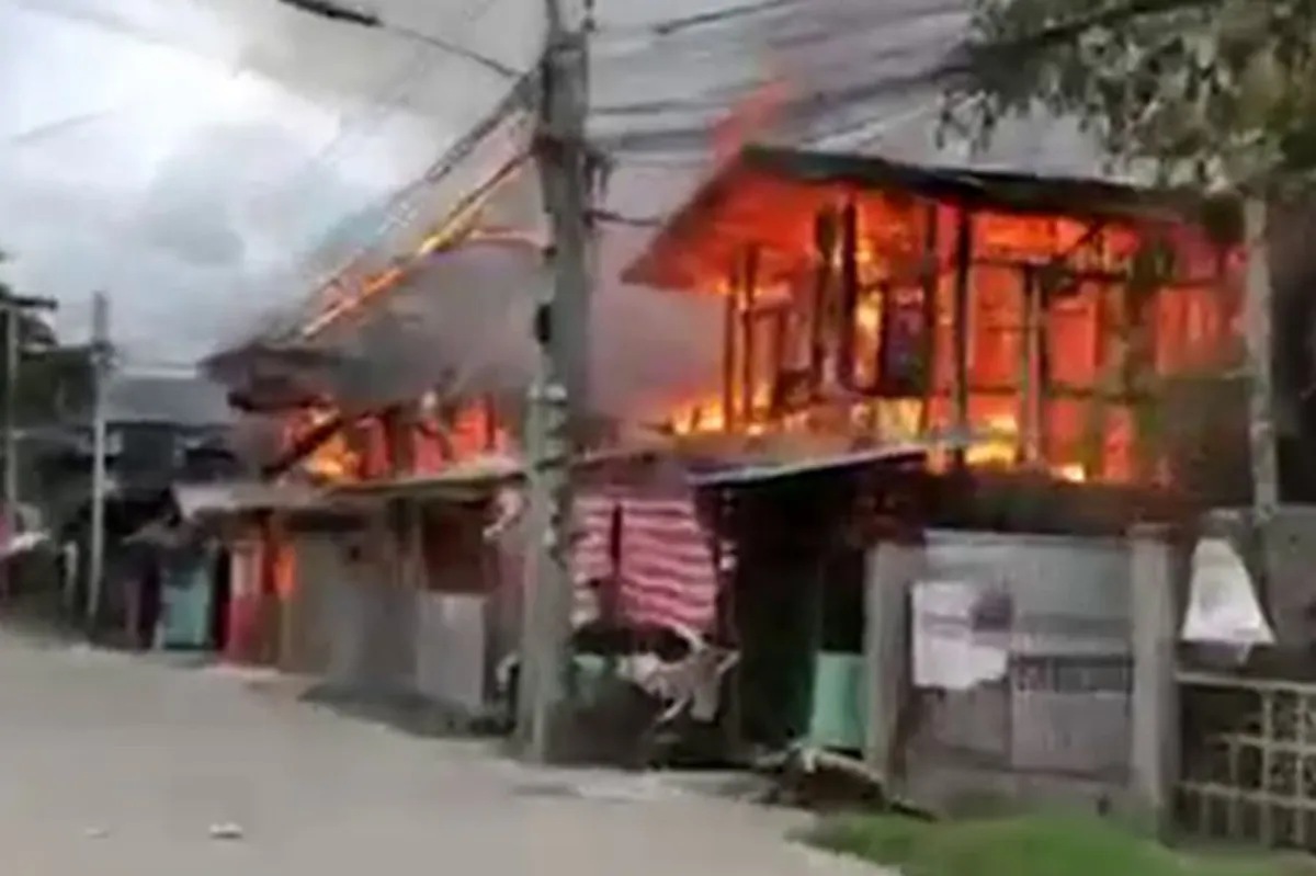 32 bahay natupok, 39 pamilya nawalan ng tirahan sa sunog sa Iligan ... 32 bahay natupok, 39 pamilya nawalan ng tirahan sa sunog sa Iligan ...