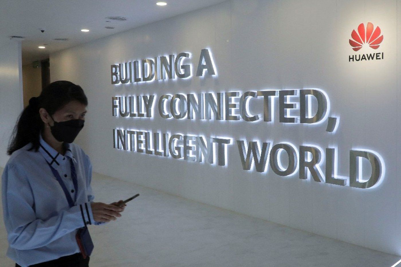 Huawei takes Sweden to court following 5G ban | ABS-CBN News
