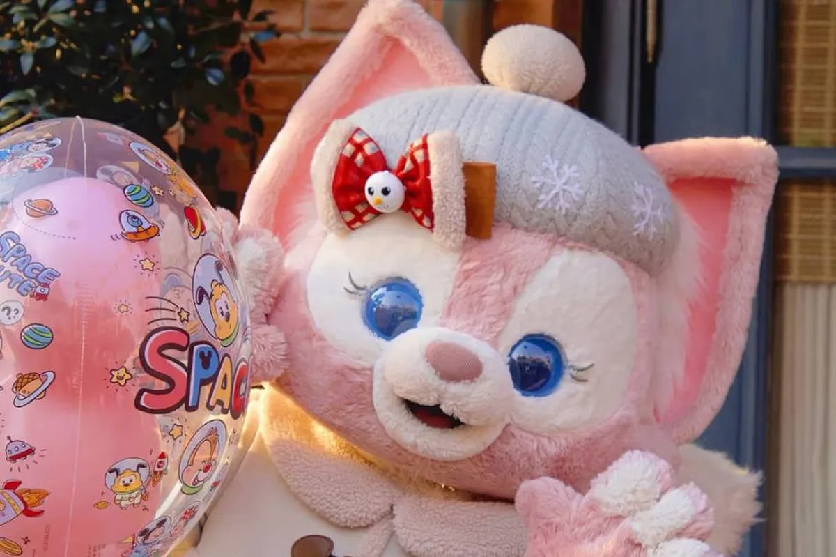 Move over Mickey Mouse: Disney’s hottest hit in China is a pink fox ...