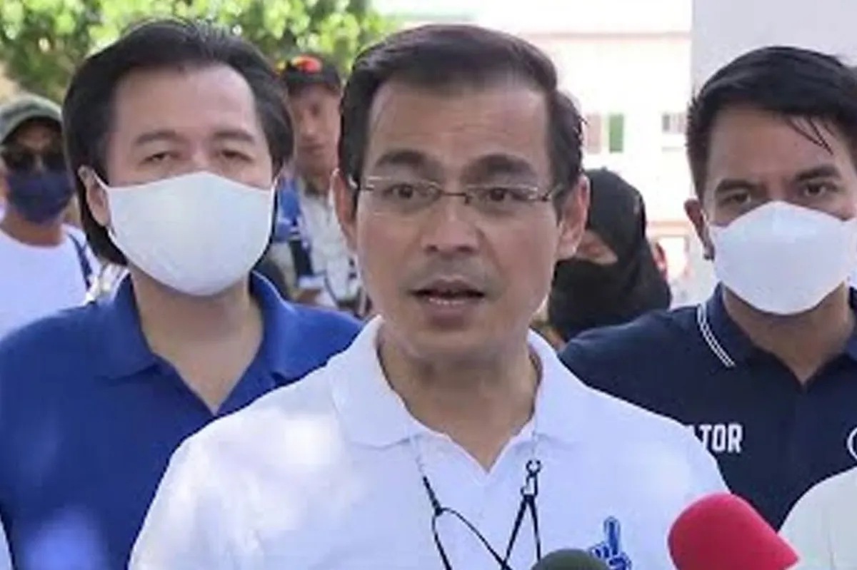 Isko dinepensahan ang pagtulong sa mga nasunugan sa Cavite City | ABS-CBN News