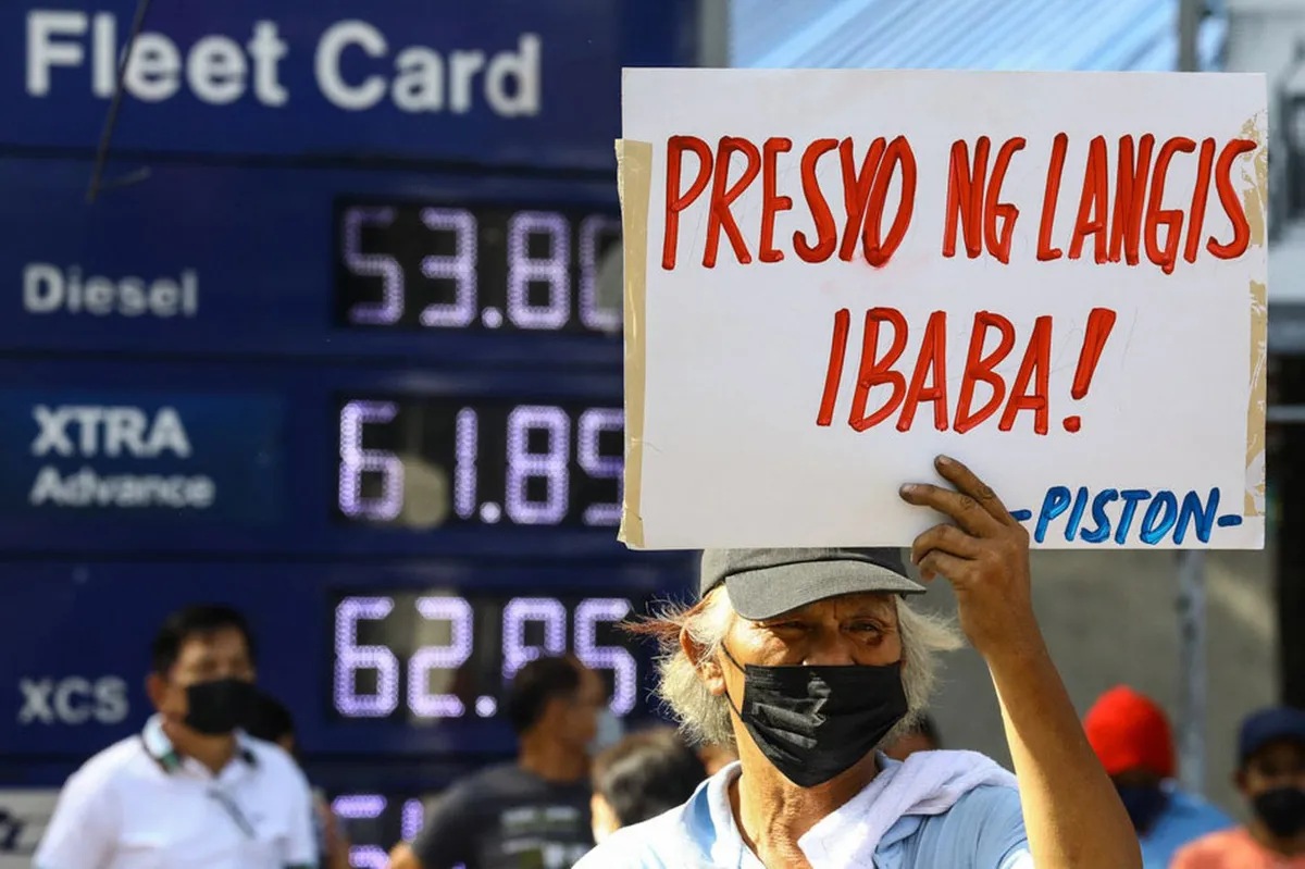 Jeepney drivers protest series of oil price hikes | ABS-CBN News