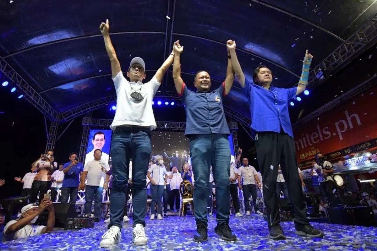 Isko Moreno raises JV Ejercito's hand in Asenso Manileño proclamation ...