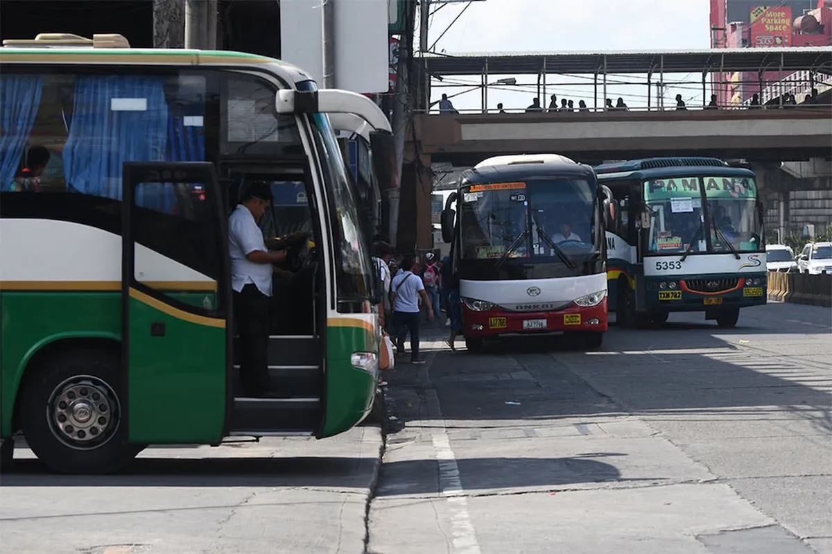 Mga driver, konduktor ng provincial bus, humihirit ibalik ang terminal ...
