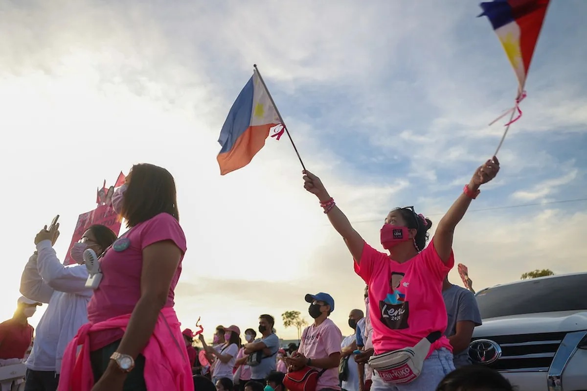 Palace assures peace and order amid fears of destabilization if Marcos ...