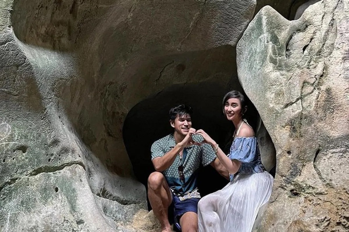 Is he Alodia Gosiengfiao’s new boyfriend? | ABS-CBN Entertainment