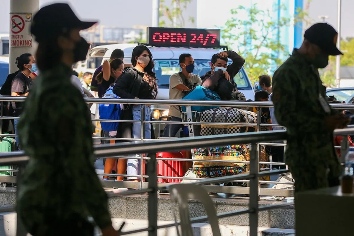 Immigration: Daily arrivals peaked at 15K, far off pre-pandemic levels ...
