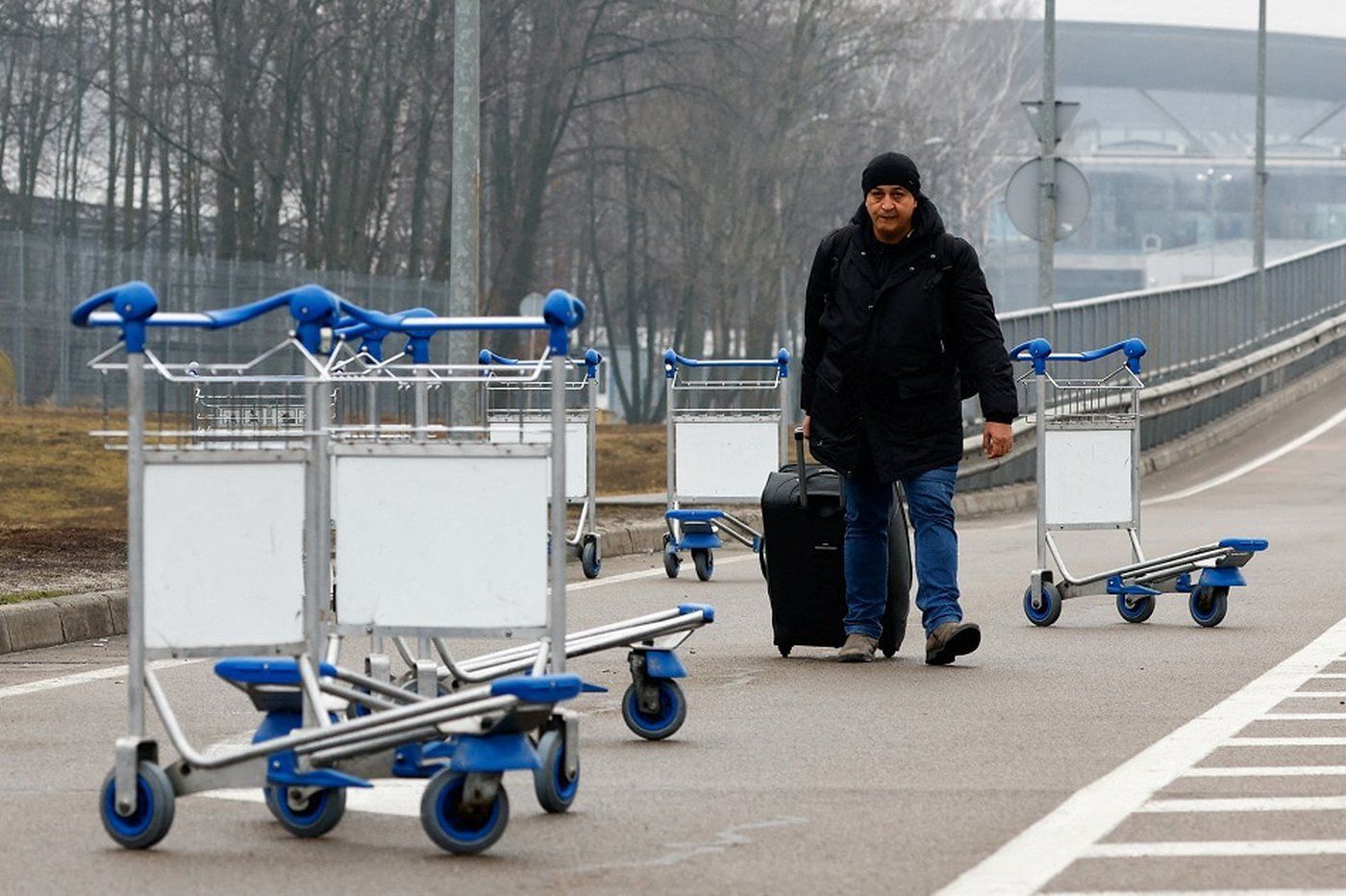 Airlines scramble, as Ukraine invasion redraws route map | ABS-CBN News