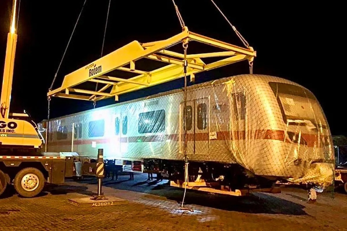 LOOK: MRT-7 train sets arrive in Philippines from South Korea | ABS-CBN ...