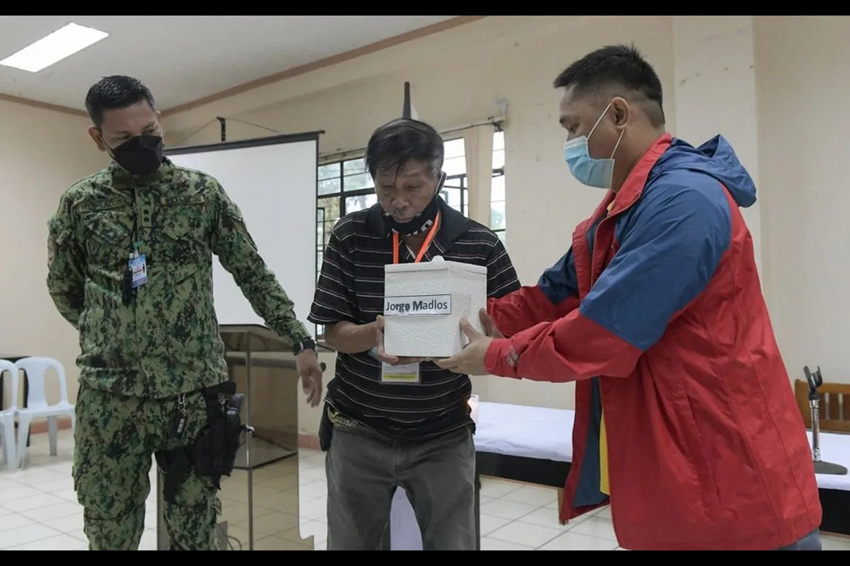 Family receives ashes of Ka Oris | ABS-CBN News