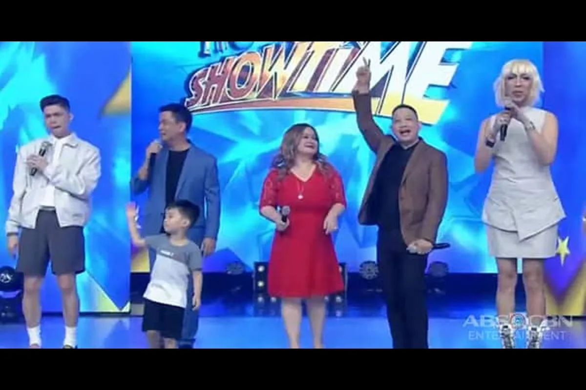 TV Patrol: Michael V at Manilyn Reynes, sinorpresa ang madlang people sa ‘It’s Showtime’ | ABS ...