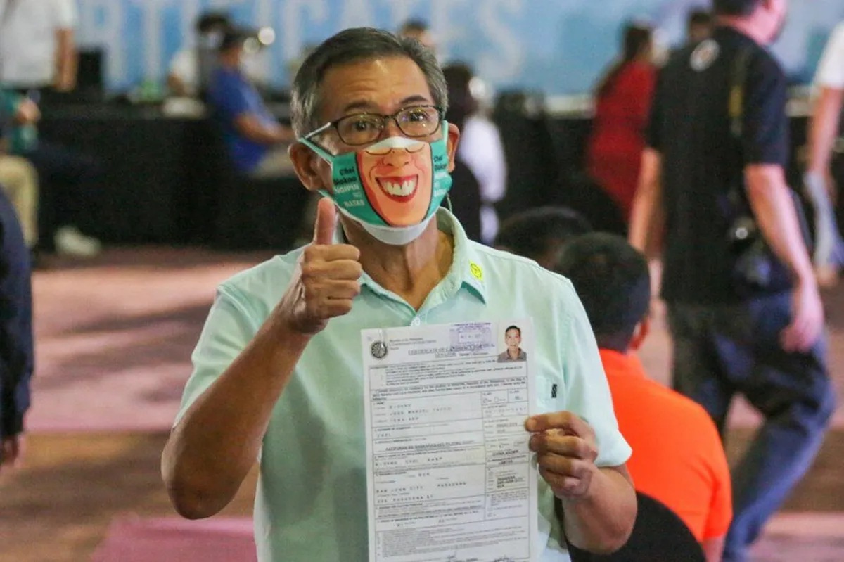 Human rights lawyer Chel Diokno files COC for senator | ABS-CBN News