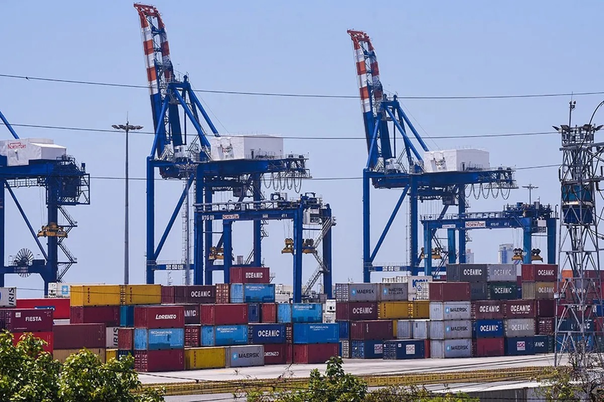 Philippine trade deficit widens to $3.58 in August as import surge ...