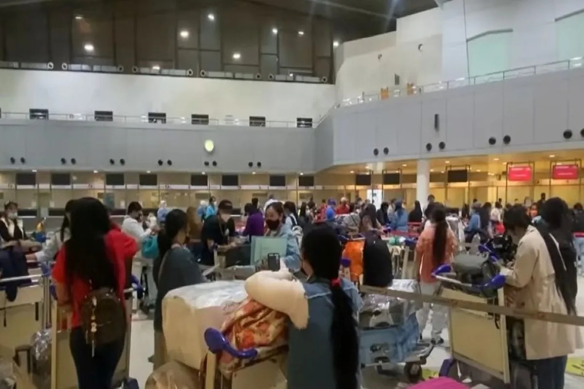 Mga OFW sa Kuwait at UAE, nababahala sa banta ng Omicron variant | ABS ...