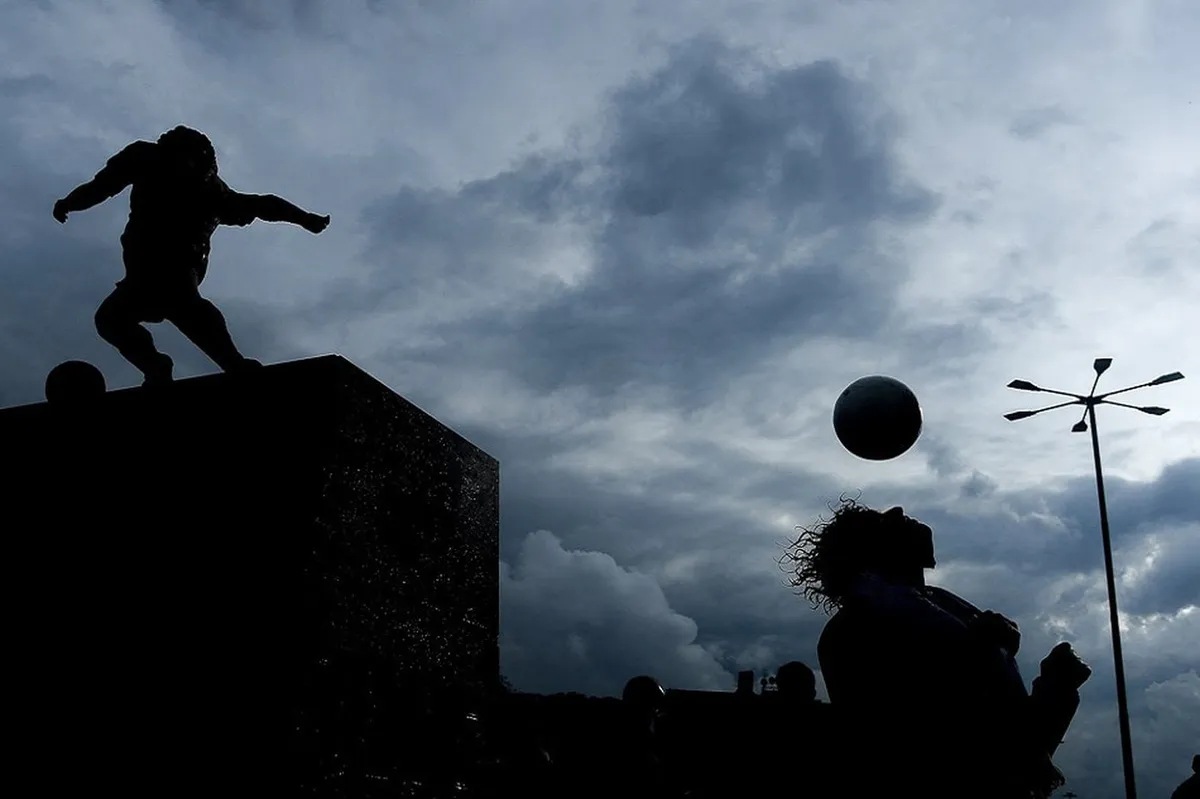 Naples pays tribute to football legend Diego Maradona | ABS-CBN Sports