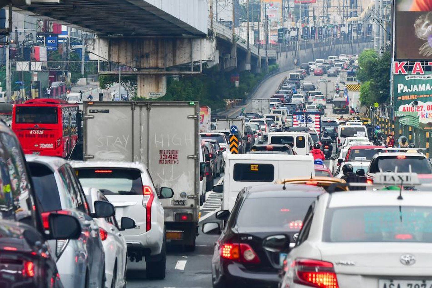 Number coding scheme still suspended under Alert Level 3 in NCR - MMDA ...