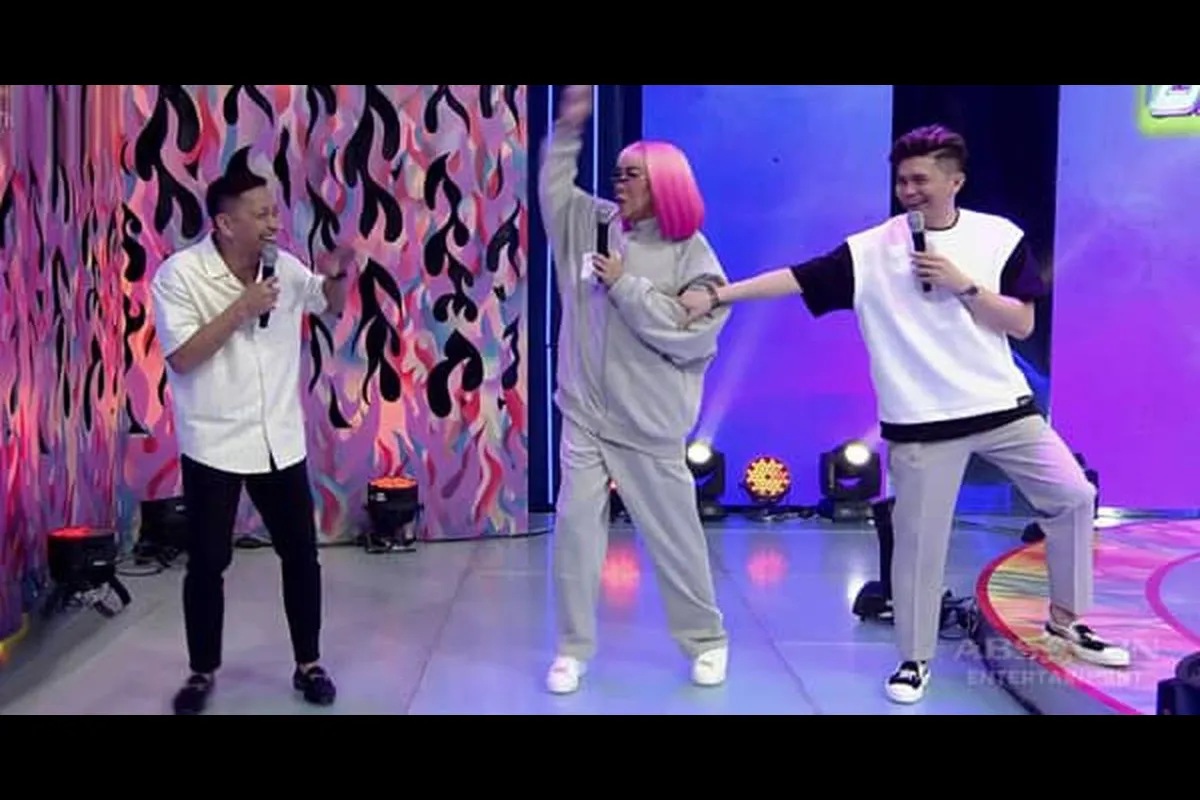 ‘Pangit mo ka-bonding!’ Vice Ganda, napaniwala sa kwento ni Jhong | It’s Showtime | ABS-CBN ...